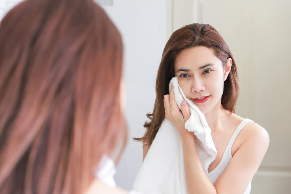 Tips to Remove Dead Skin Naturally - EAL Care